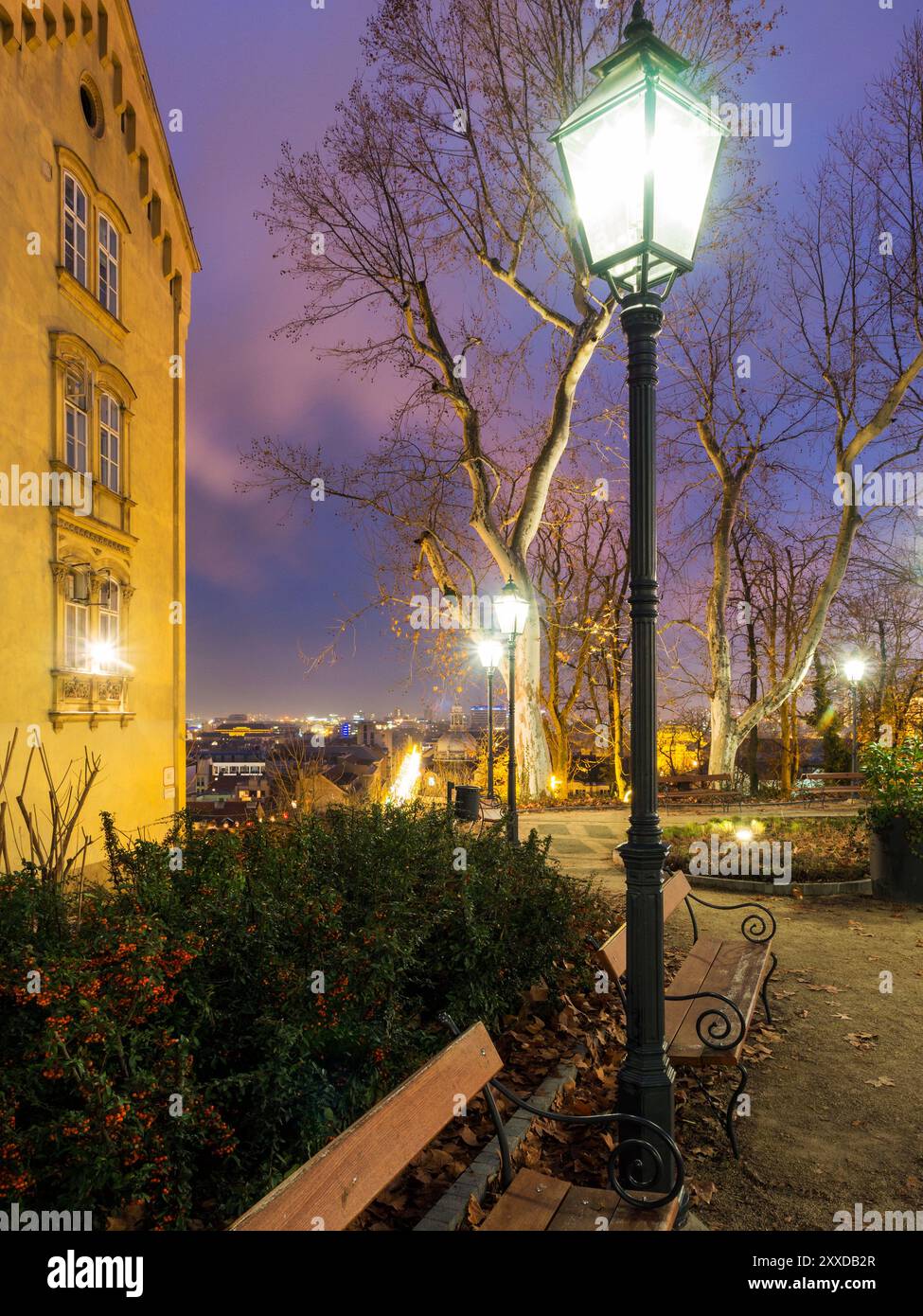 Zagreb Gric park at night Stock Photo - Alamy