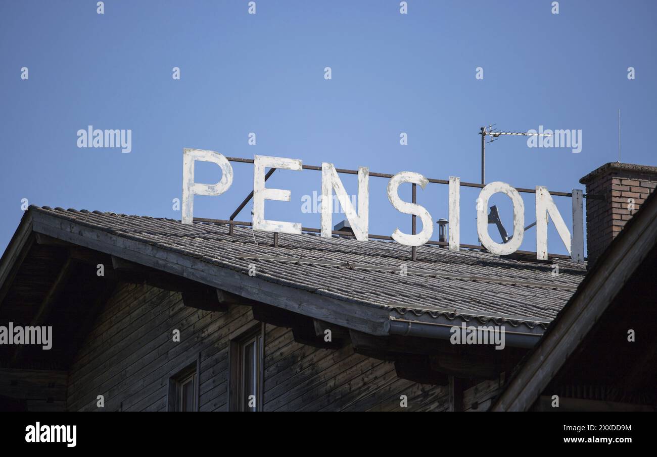 Old run down hotel in hi-res stock photography and images - Alamy
