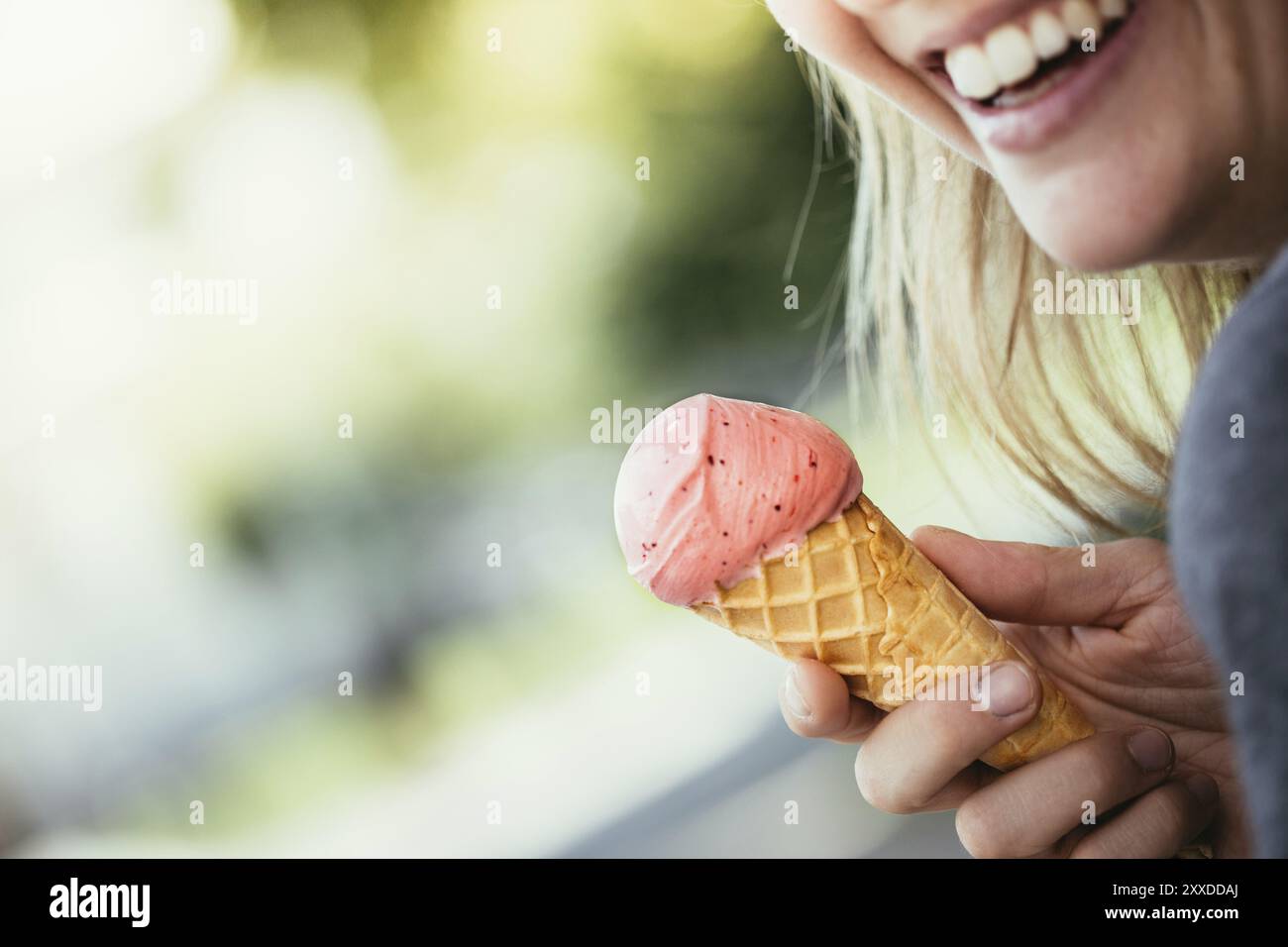 Girl enjoys ice cream hi-res stock photography and images - Alamy