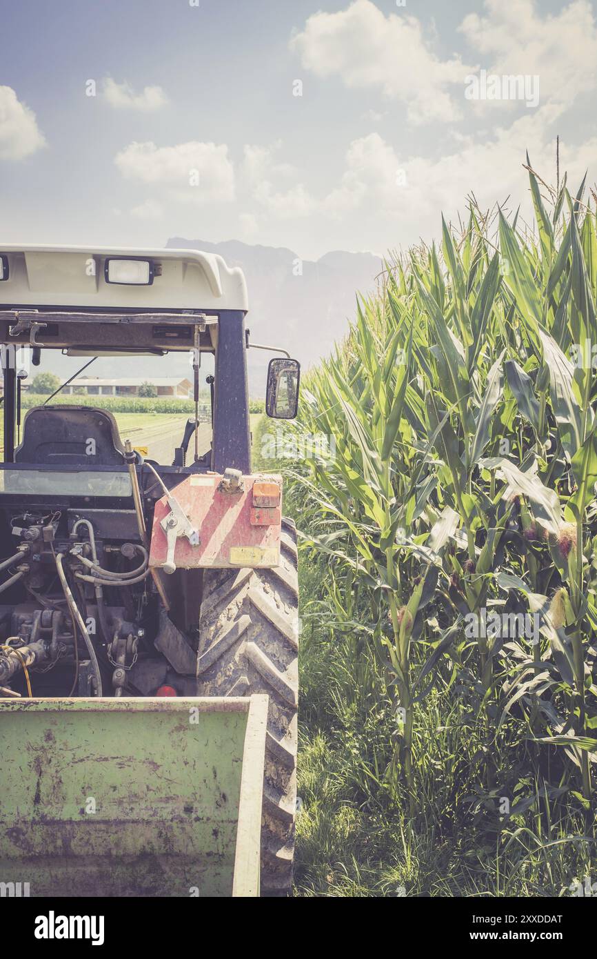 Rural tractor hi-res stock photography and images - Alamy