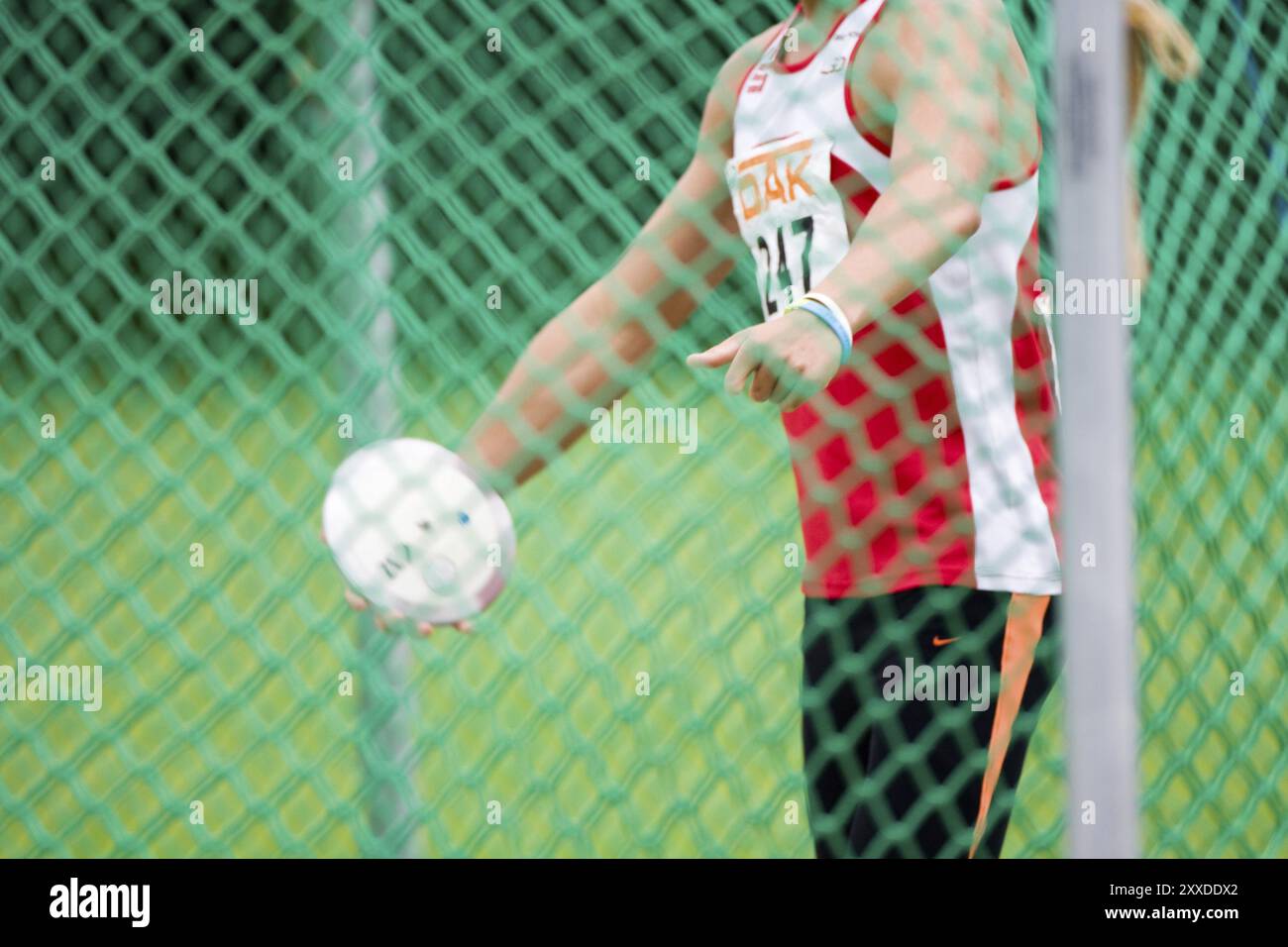 Sport athlete discus athletics hi-res stock photography and images - Alamy