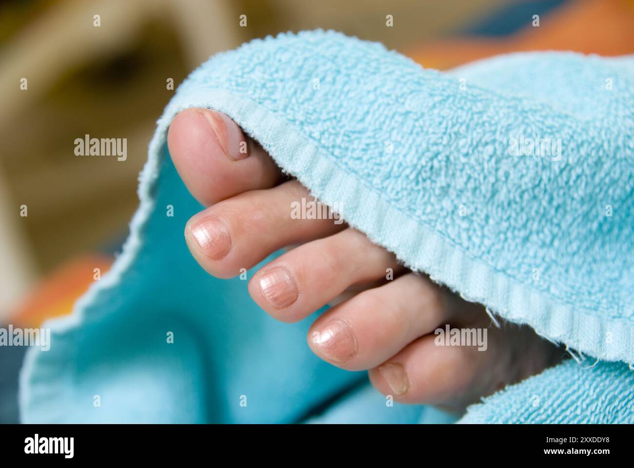 Toes under a cloth Stock Photo - Alamy