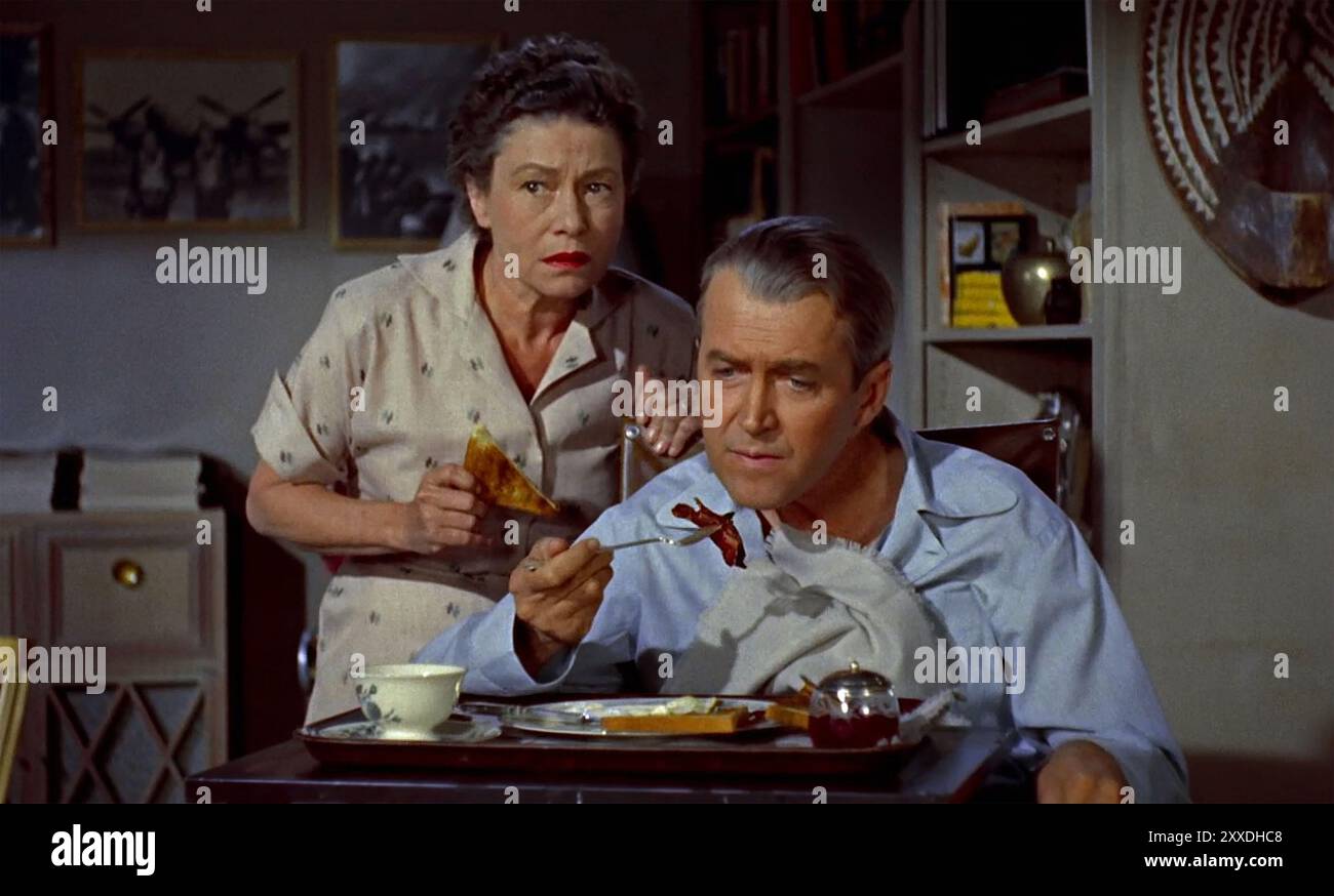 USA. James Stewart and Thelma Ritter in Rear Window - ((c) Paramount) a ...