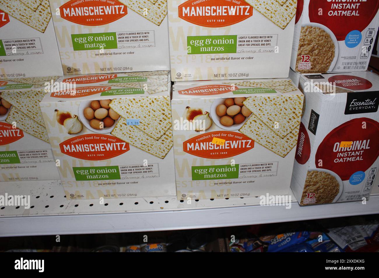 MANISCHEWITZ egg and onion matzos on a shelf in boxes Stock Photo - Alamy