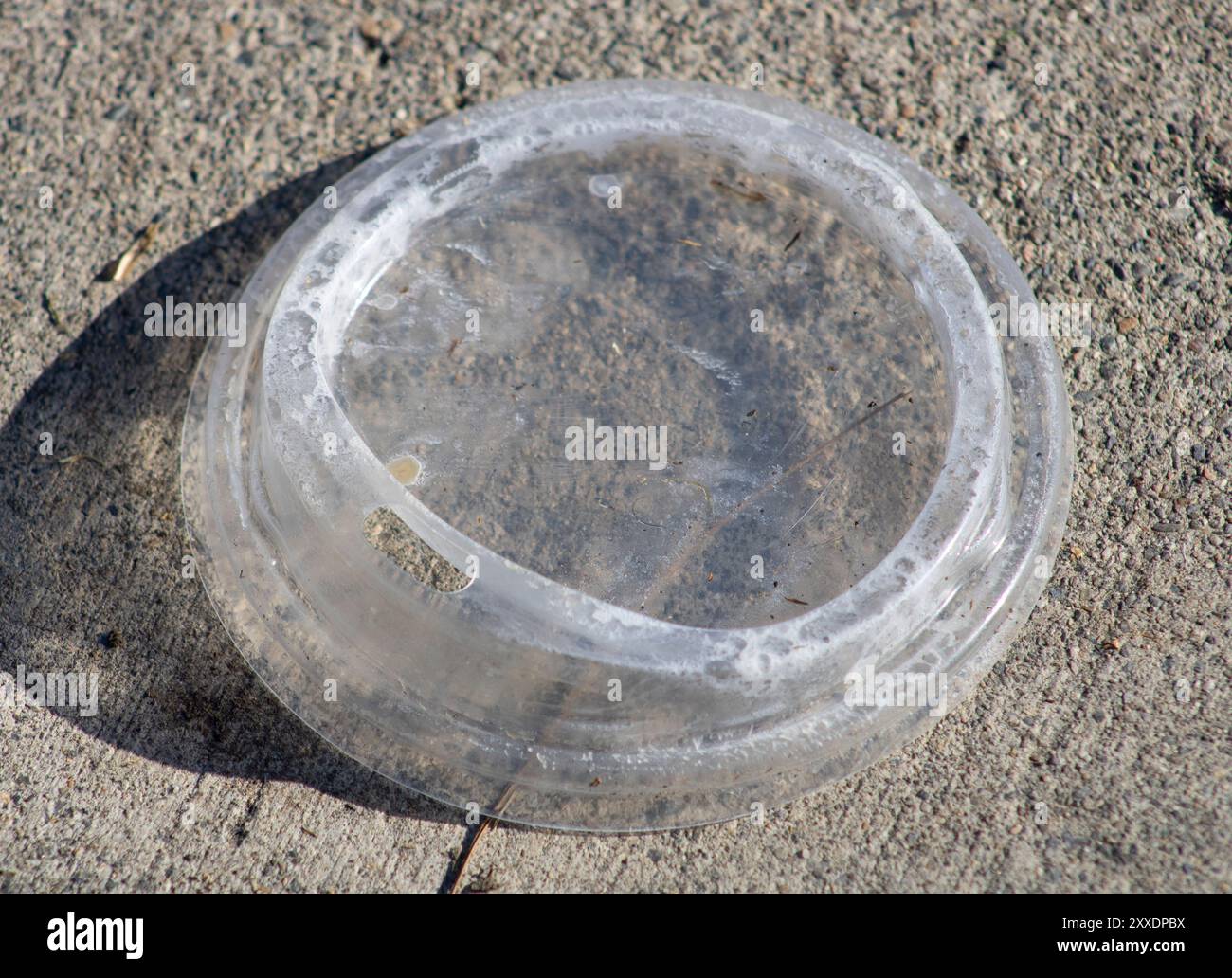 clear plastic lid for coffee cup Stock Photo - Alamy