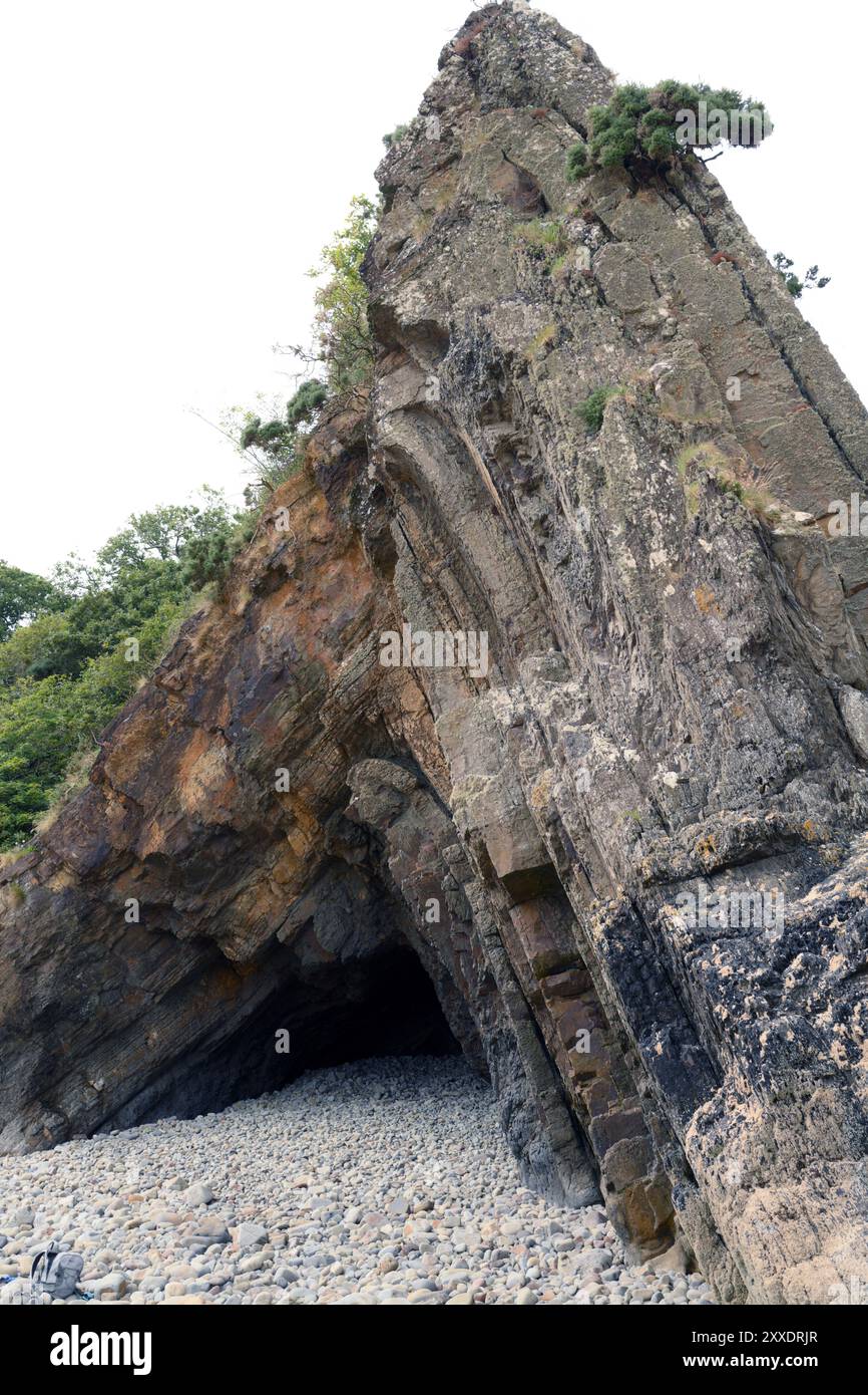 Folding of bedding planes at Monkstone Point, Saundersfoot, Wales Stock ...