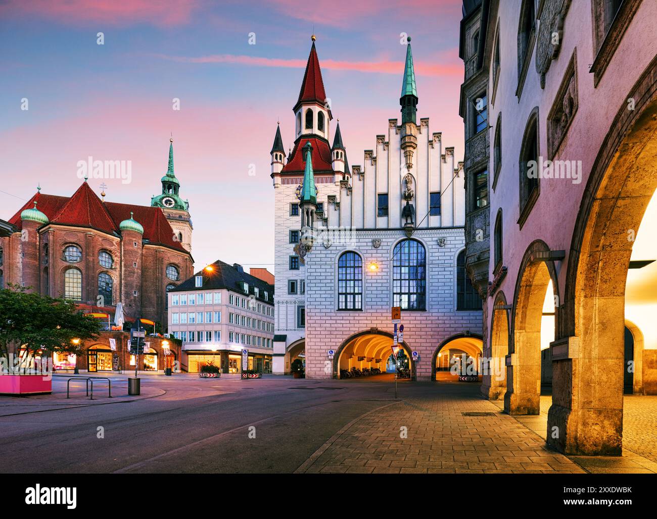Munich Old town, Marienplatz square and the Old Town Hall tower ...