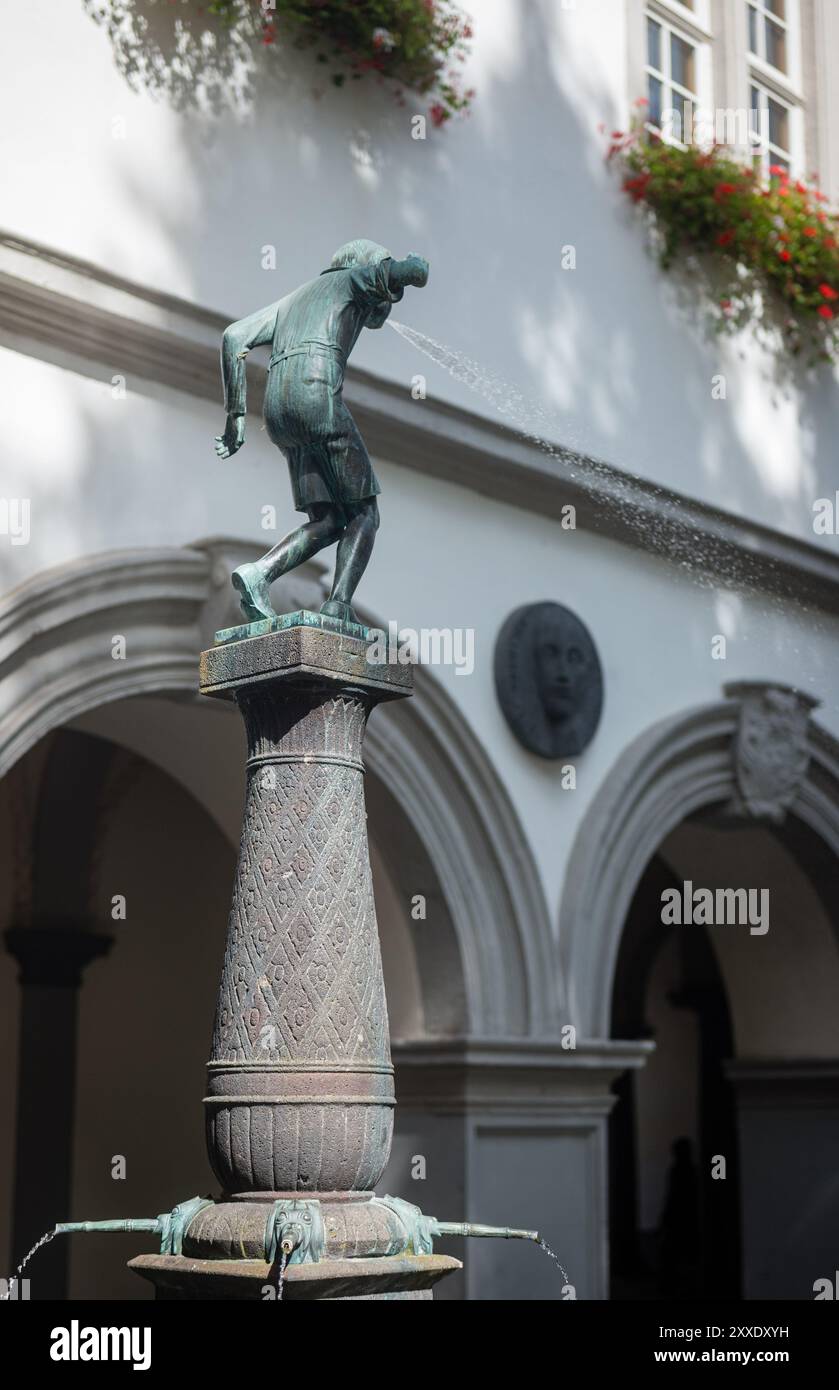 Figure at fountain called 'Koblenzer Schängel' in front of the town ...