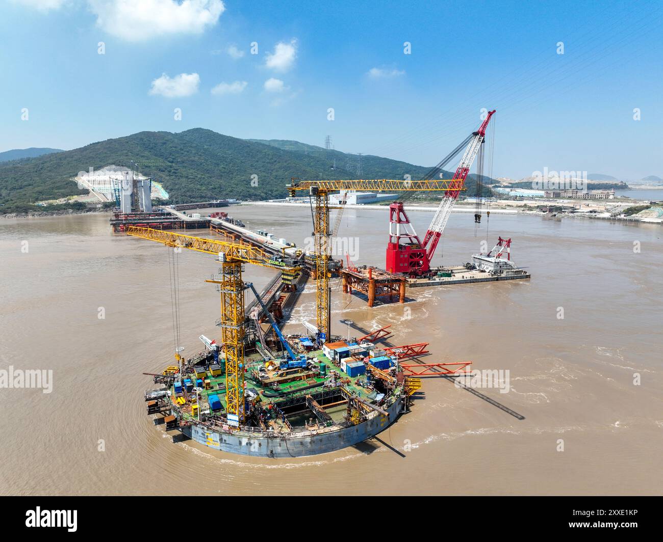 ZHOUSHAN, CHINA - AUGUST 24, 2024 - A view shows the construction of ...
