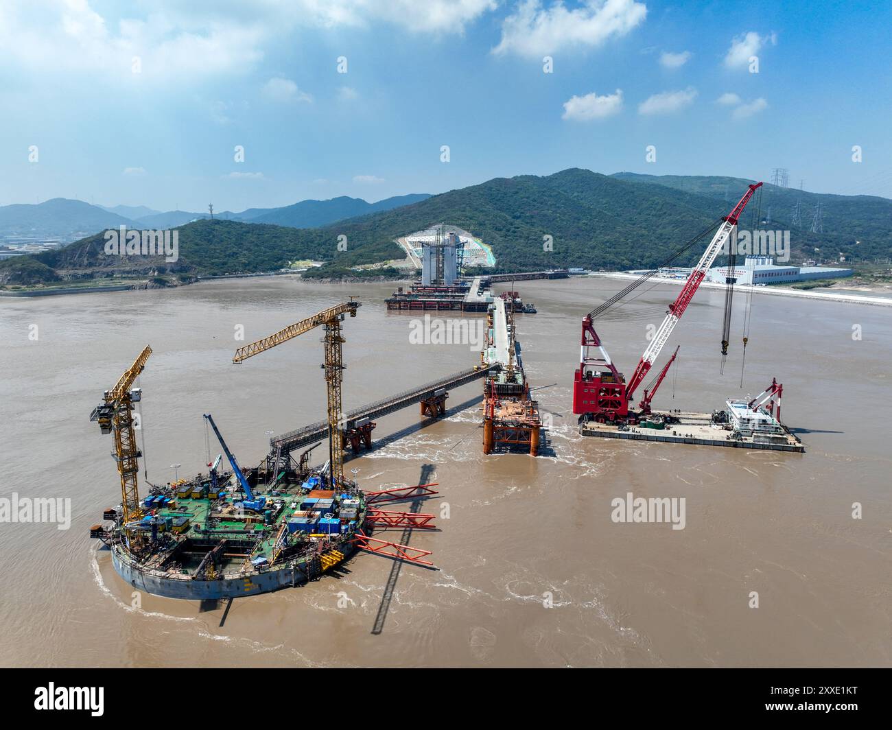 ZHOUSHAN, CHINA - AUGUST 24, 2024 - A view shows the construction of ...