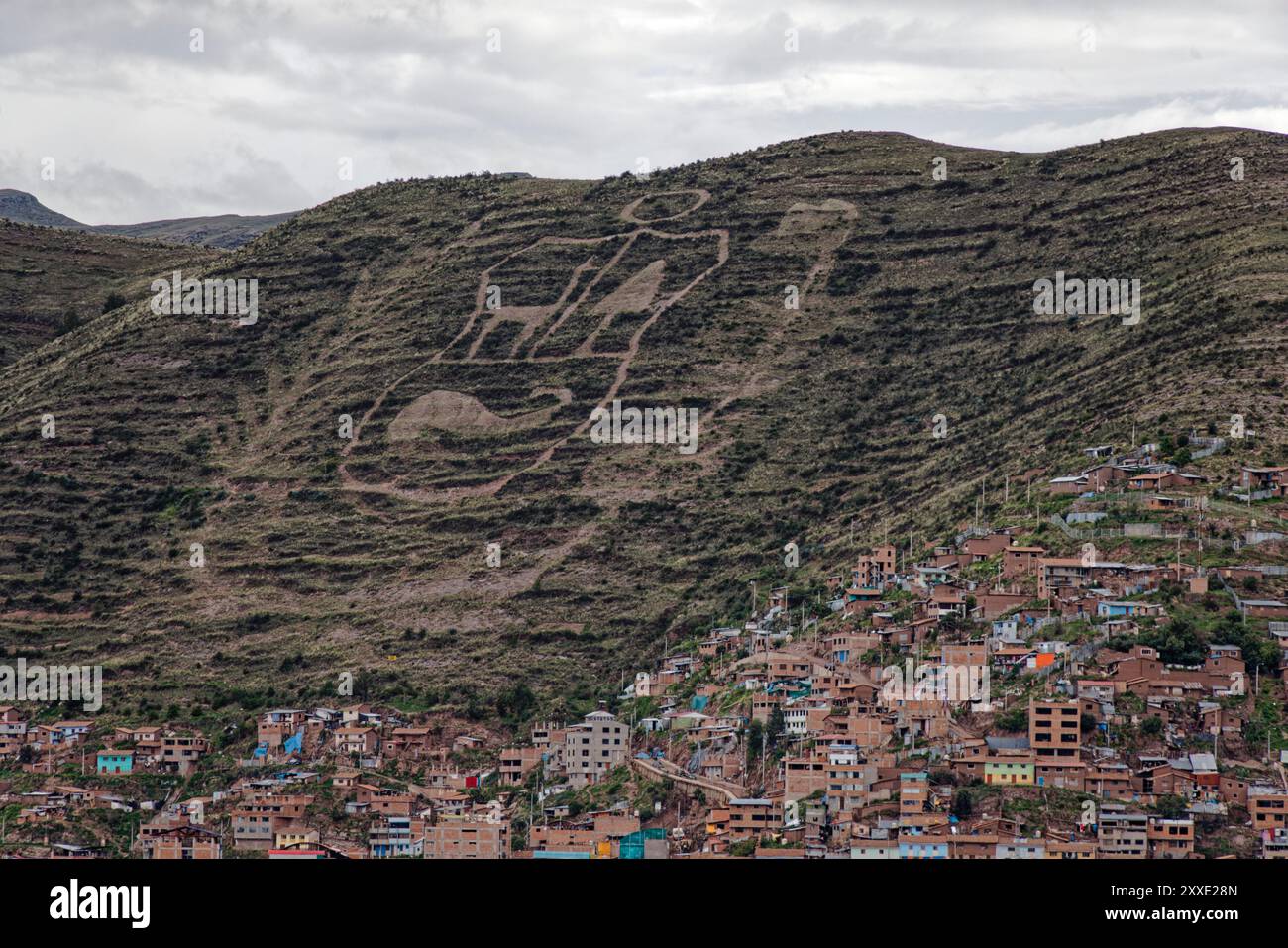 Cuzco, Peru. 5th Jan, 2024. View across to Viva el Peru written on the ...