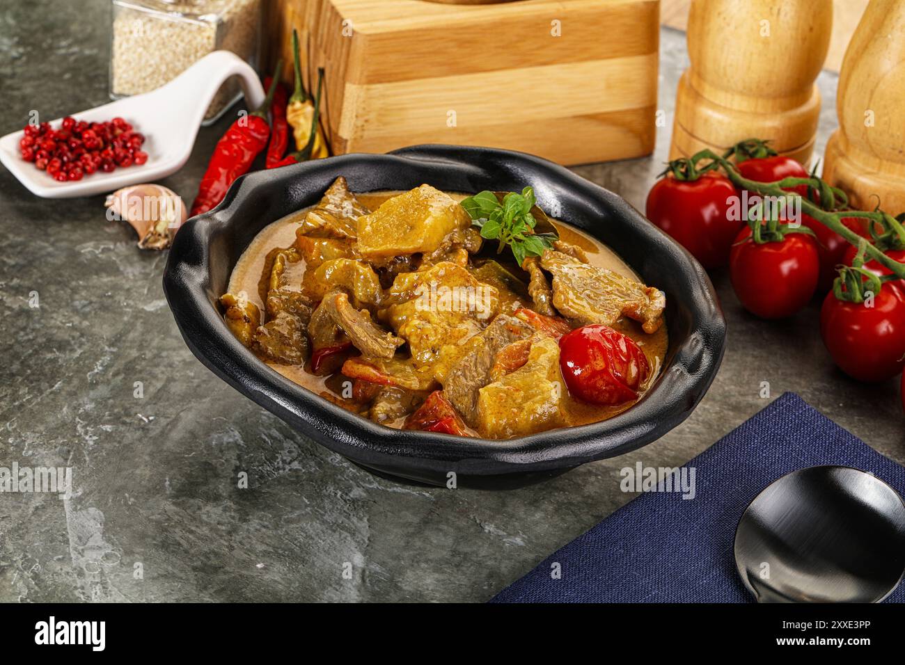 Yellow THai curry with beef and vegetables Stock Photo - Alamy