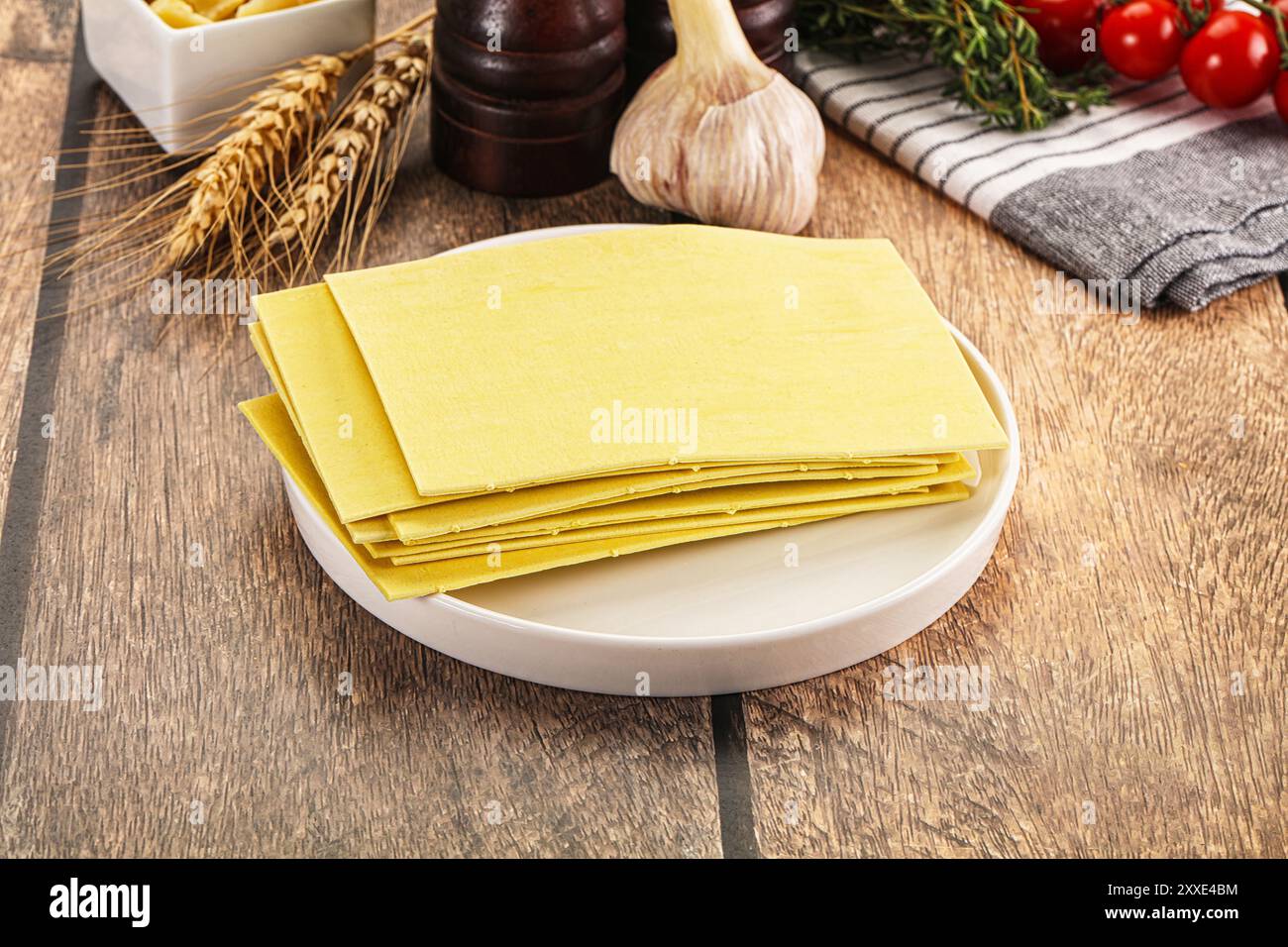 Italian cuisine - dry lasagna sheets for cooking Stock Photo - Alamy