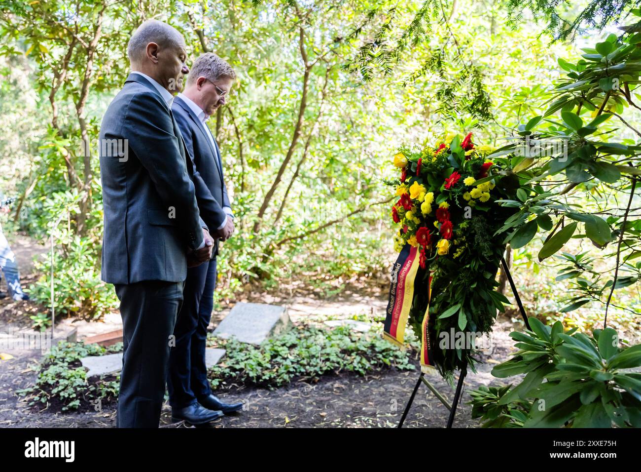 24 August 2024, Brandenburg, Stahnsdorf: Federal Chancellor Olaf Scholz ...