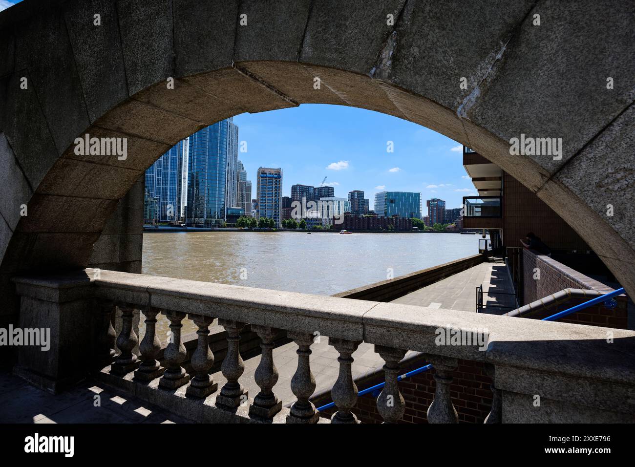 London - 06 14 2022: View of the Nine Elms neighborhood from Vauxhall ...