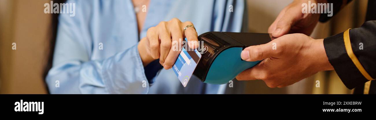 Woman Paying For Lunch In The Restaurant Stock Photo - Alamy