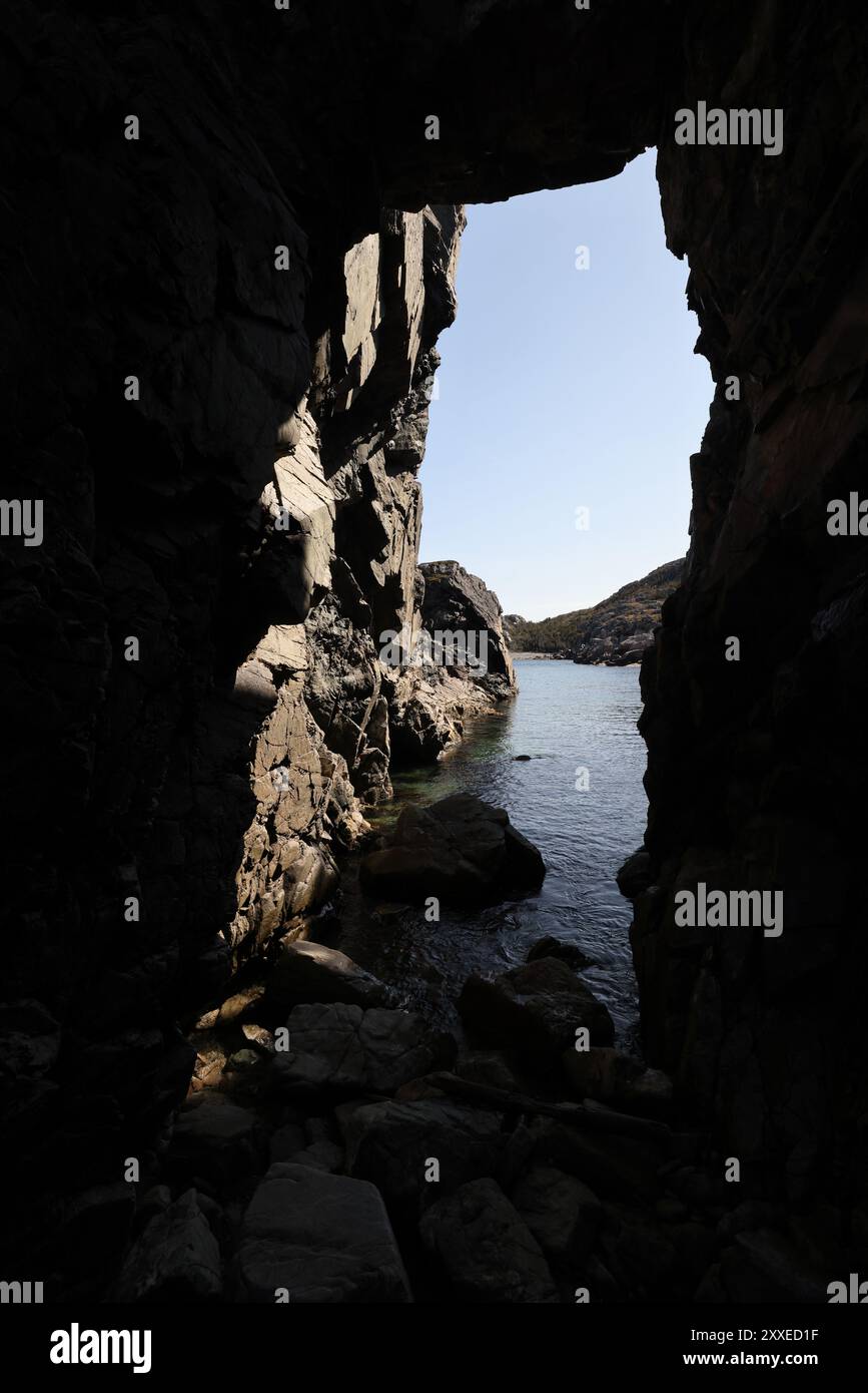 Natural Arch Lower Little Harbour Trail – Rockcut Trails Twillingate ...