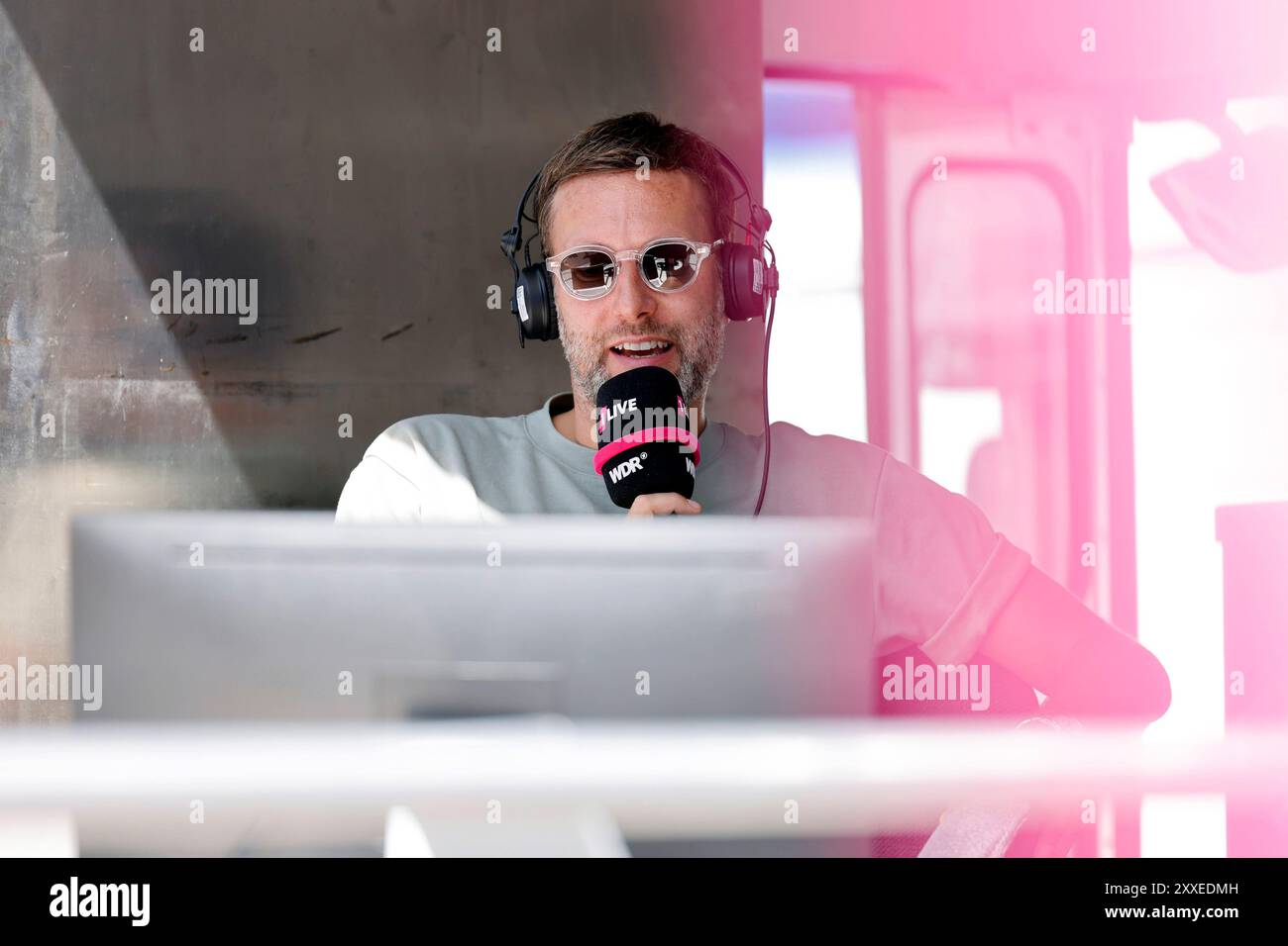 Wdr gaming logo hi-res stock photography and images - Alamy