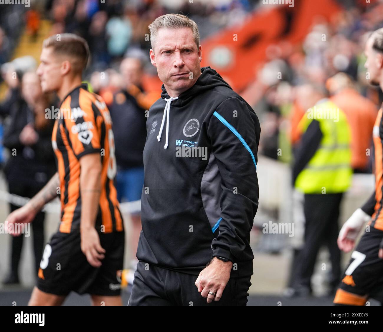 Efl neil harris hi-res stock photography and images - Alamy