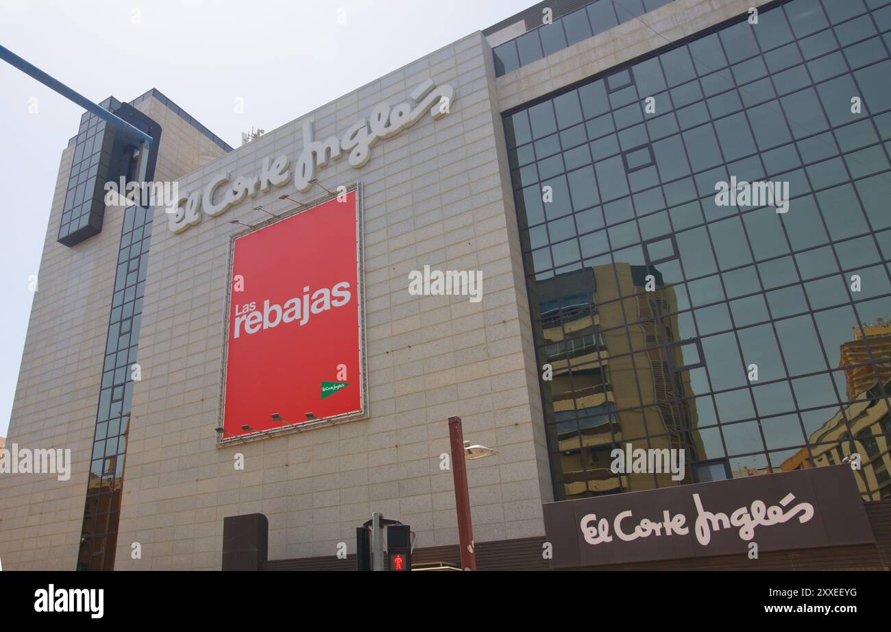 Photograph of the facade of the El Corte Inglés shopping centre in ...