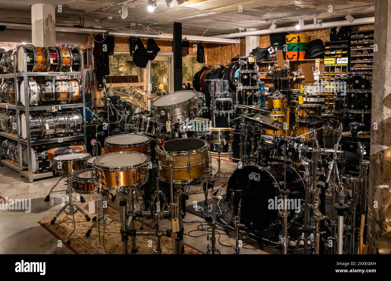 Mom and pap store hi-res stock photography and images - Alamy