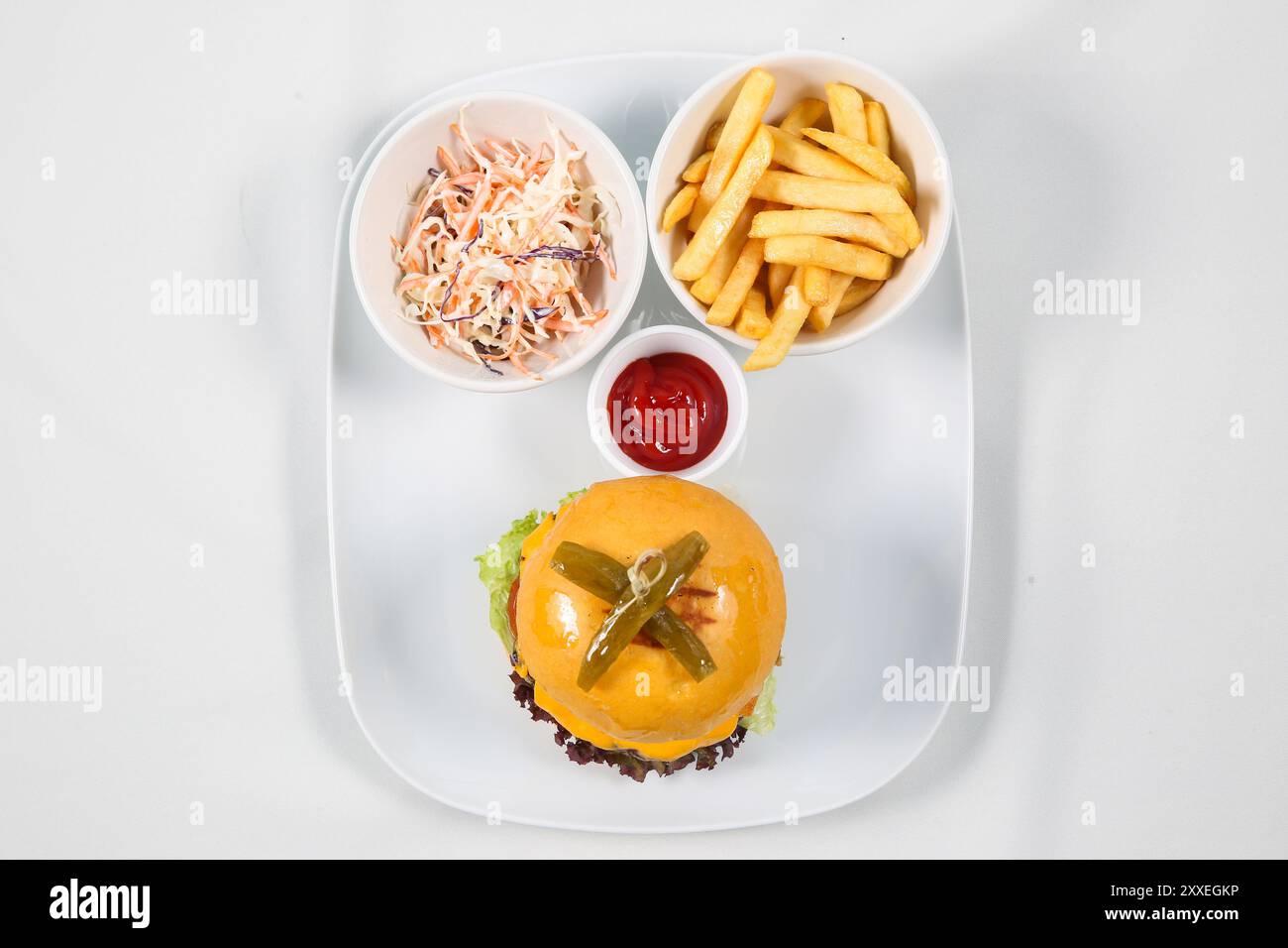 Flat lay burger plate hi-res stock photography and images - Alamy