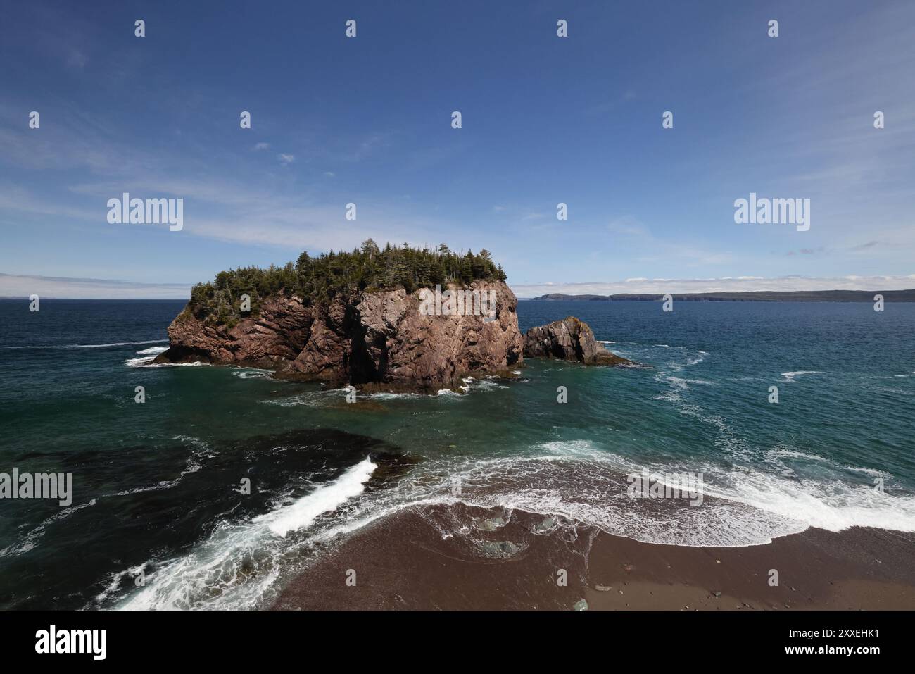 Chance Cove Hiking Trail overlooking the Atlantic Ocean along Canada's ...