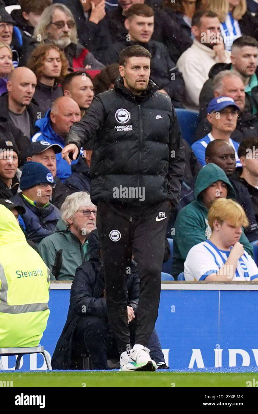 Brighton & Hove Albion manager Fabian Hurzeler during the Premier ...