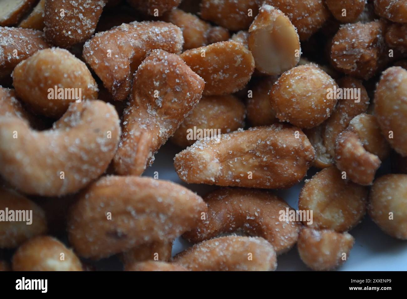 Normal peanuts hi-res stock photography and images - Alamy