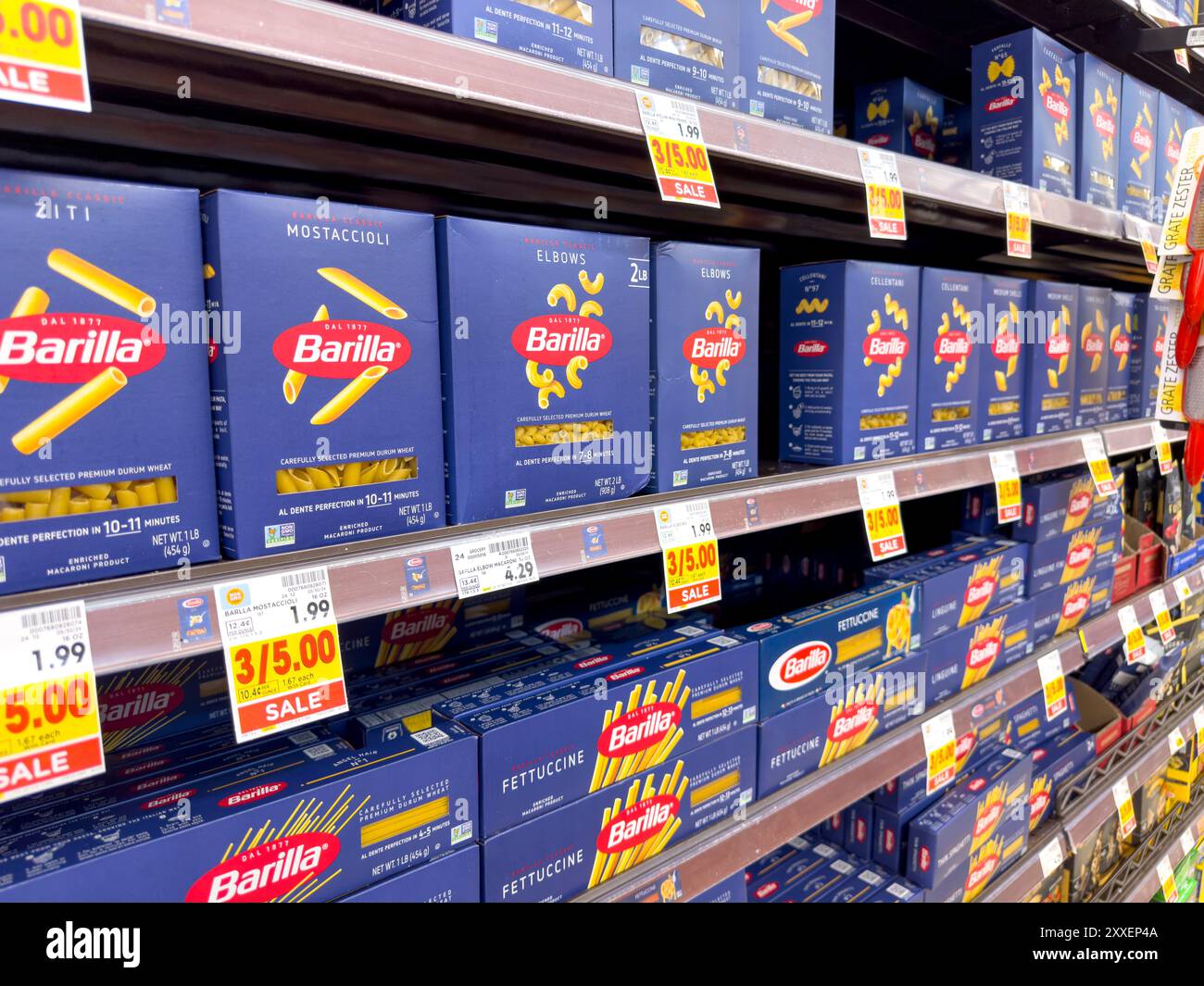 Barilla store hi-res stock photography and images - Alamy