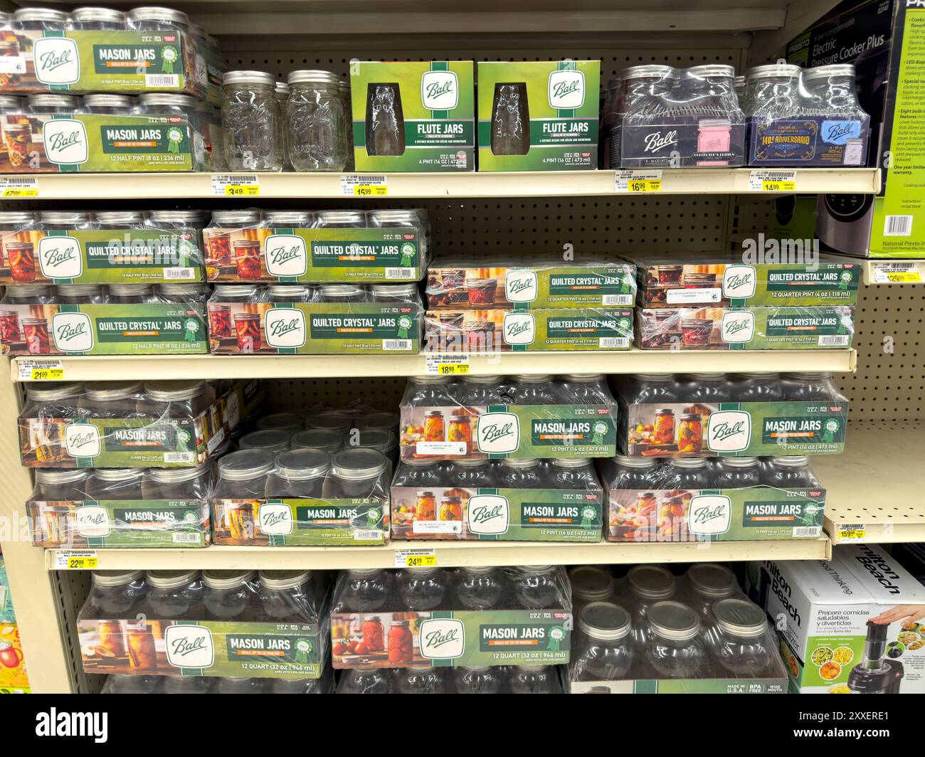 Mason jars case hi-res stock photography and images - Alamy