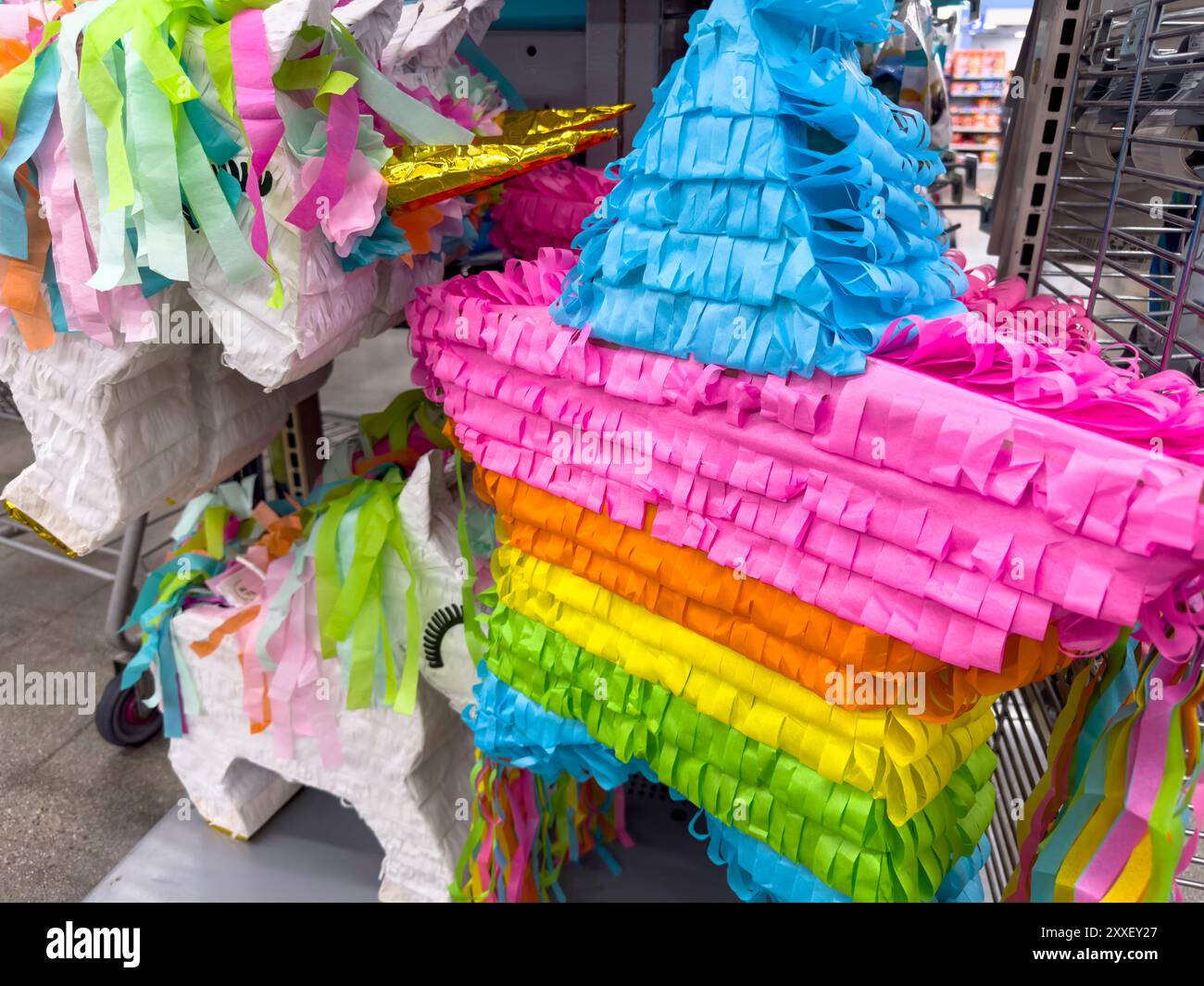 Pinatas hi-res stock photography and images - Alamy