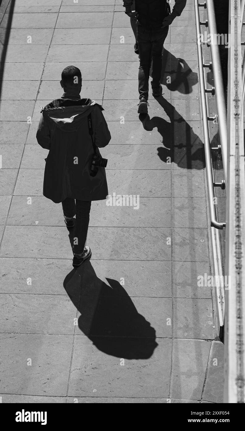 Street scenes from london hi-res stock photography and images - Alamy