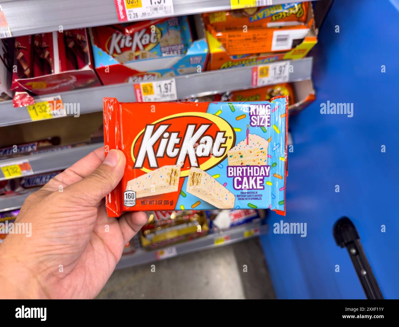 Kit kat king size hi-res stock photography and images - Alamy