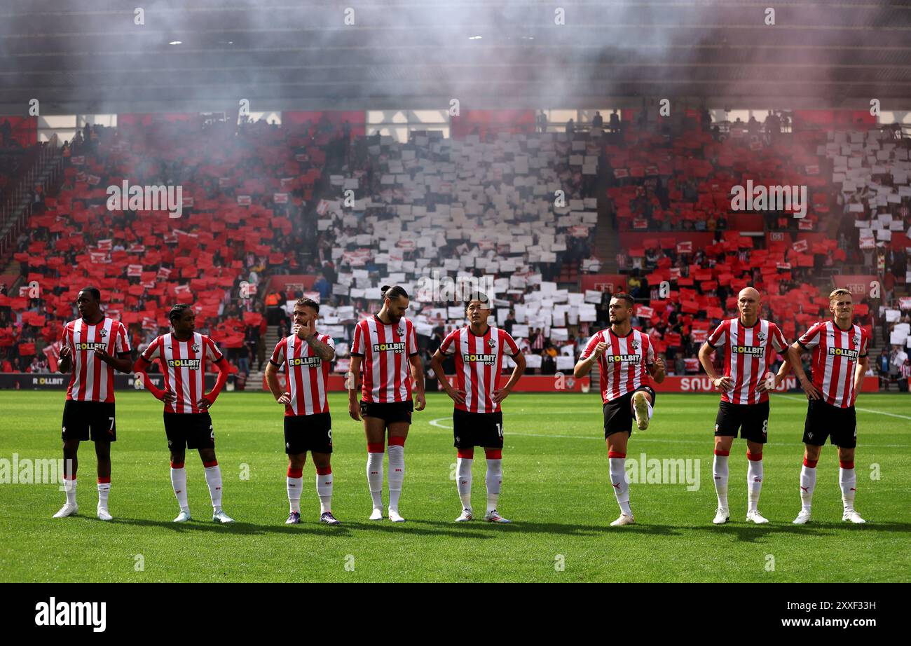 Southampton players line up before the Premier League match at St Mary ...