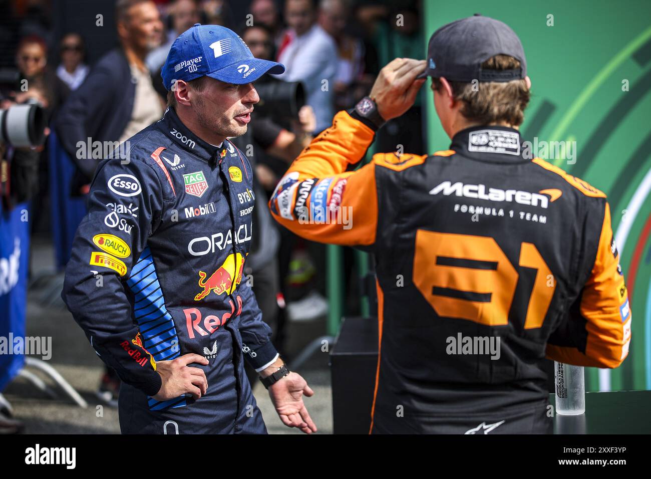 PIASTRI Oscar (aus), McLaren F1 Team MCL38, VERSTAPPEN Max (ned), Red ...
