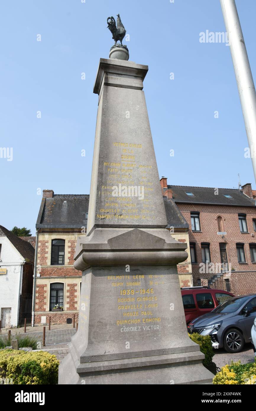 SEBOURG.DÉPARTEMENT DU NORD.MONUMENT AUX MORTS Stock Photo - Alamy