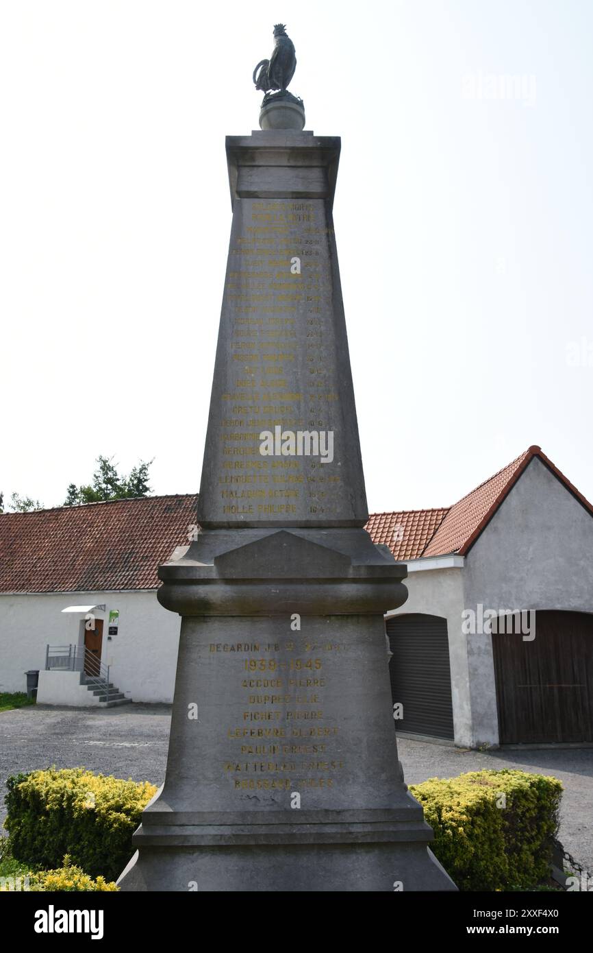 SEBOURG.DÉPARTEMENT DU NORD.MONUMENT AUX MORTS Stock Photo - Alamy