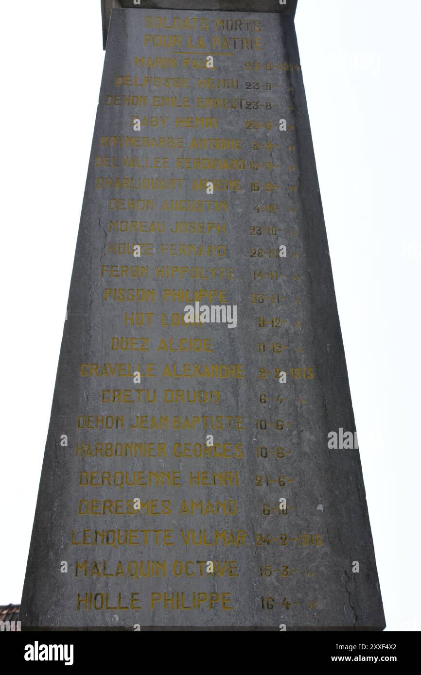 SEBOURG.DÉPARTEMENT DU NORD.MONUMENT AUX MORTS Stock Photo - Alamy