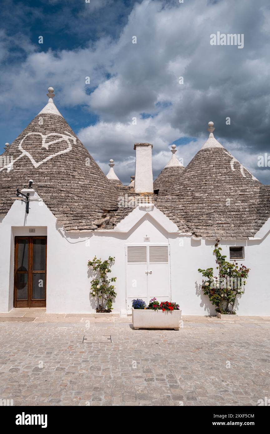 Typical houses called Trulli of Alberobello. Alberobello, Bari, Apulia ...