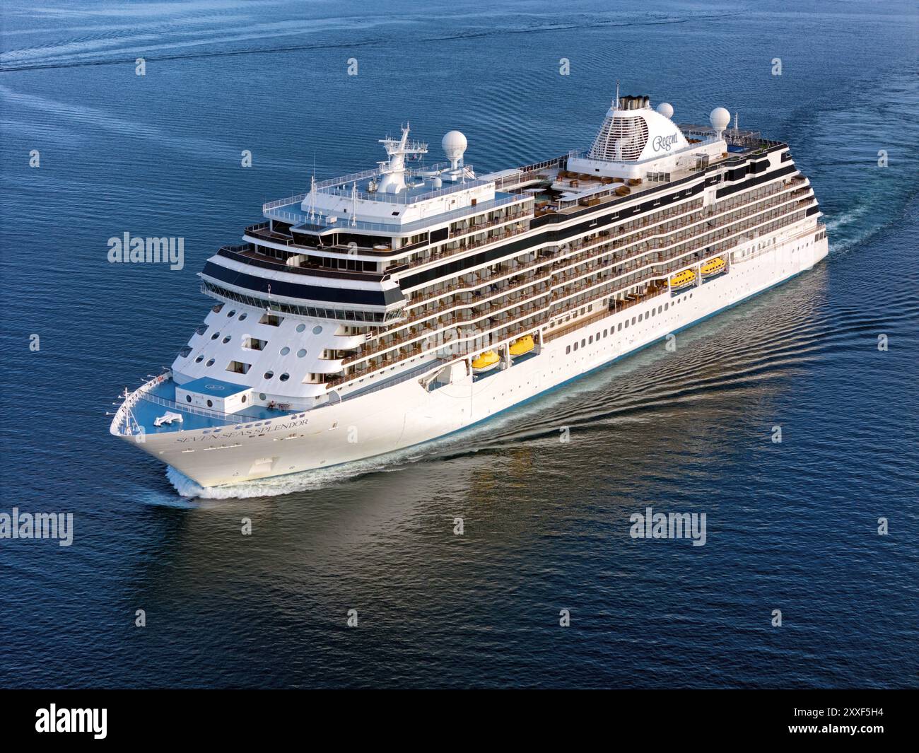 Seven Seas Splendor is a cruise ship operated by Regent Cruises Stock ...