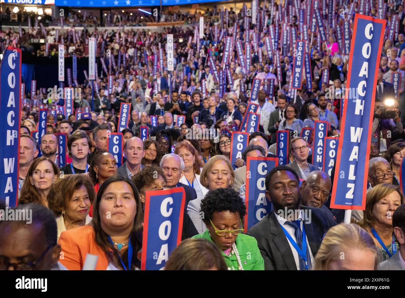 Democratic convention delegates hi-res stock photography and images - Alamy