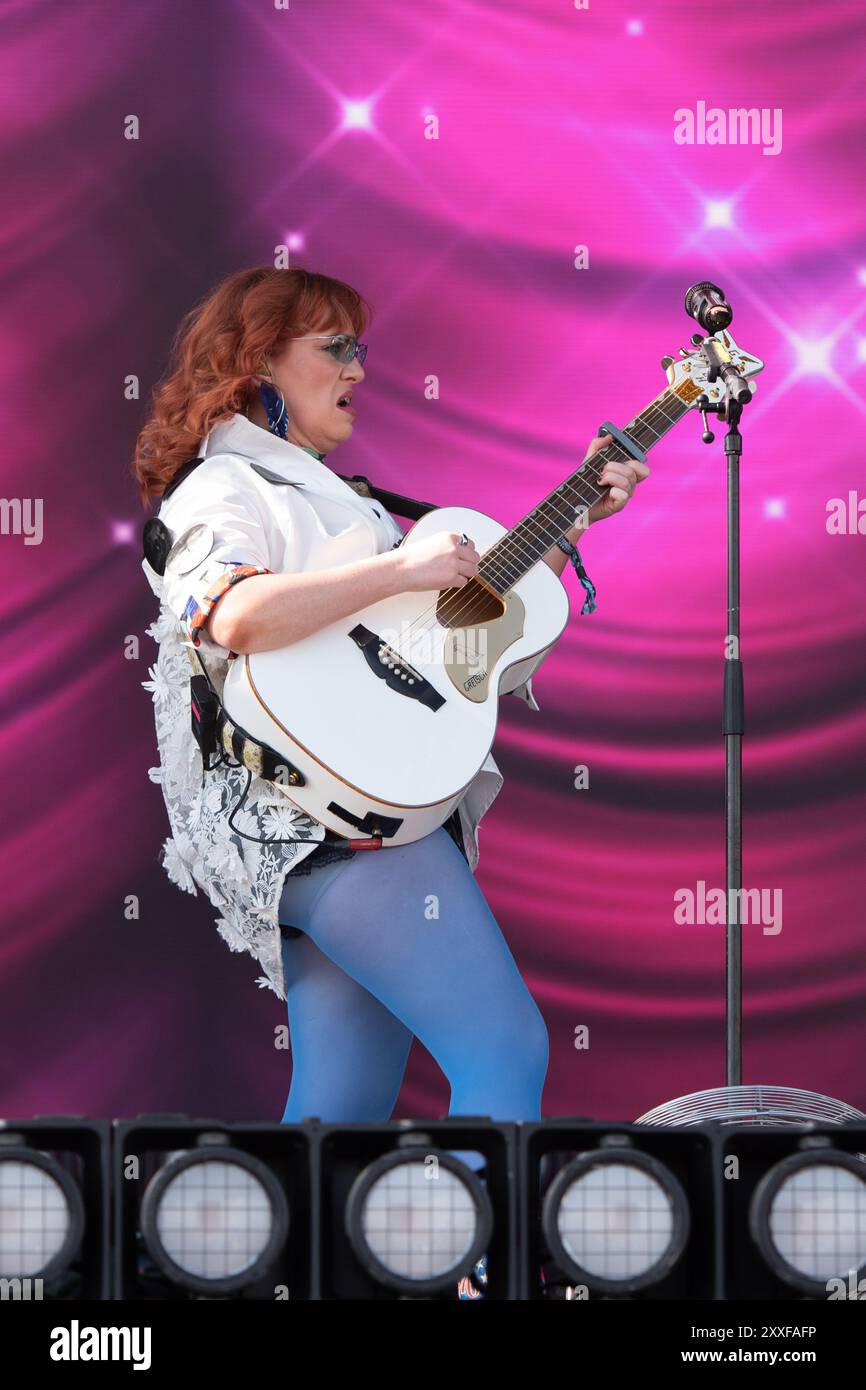 Southsea, Hampshire, UK, CMAT on the common stage at Victorious ...