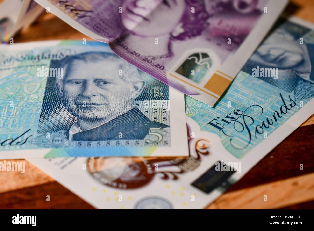 new £5 note Stock Photo - Alamy