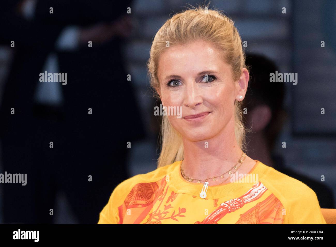 Jessica von Bredow-Werndl im Bild: Jessica von Bredow-Werndl ...