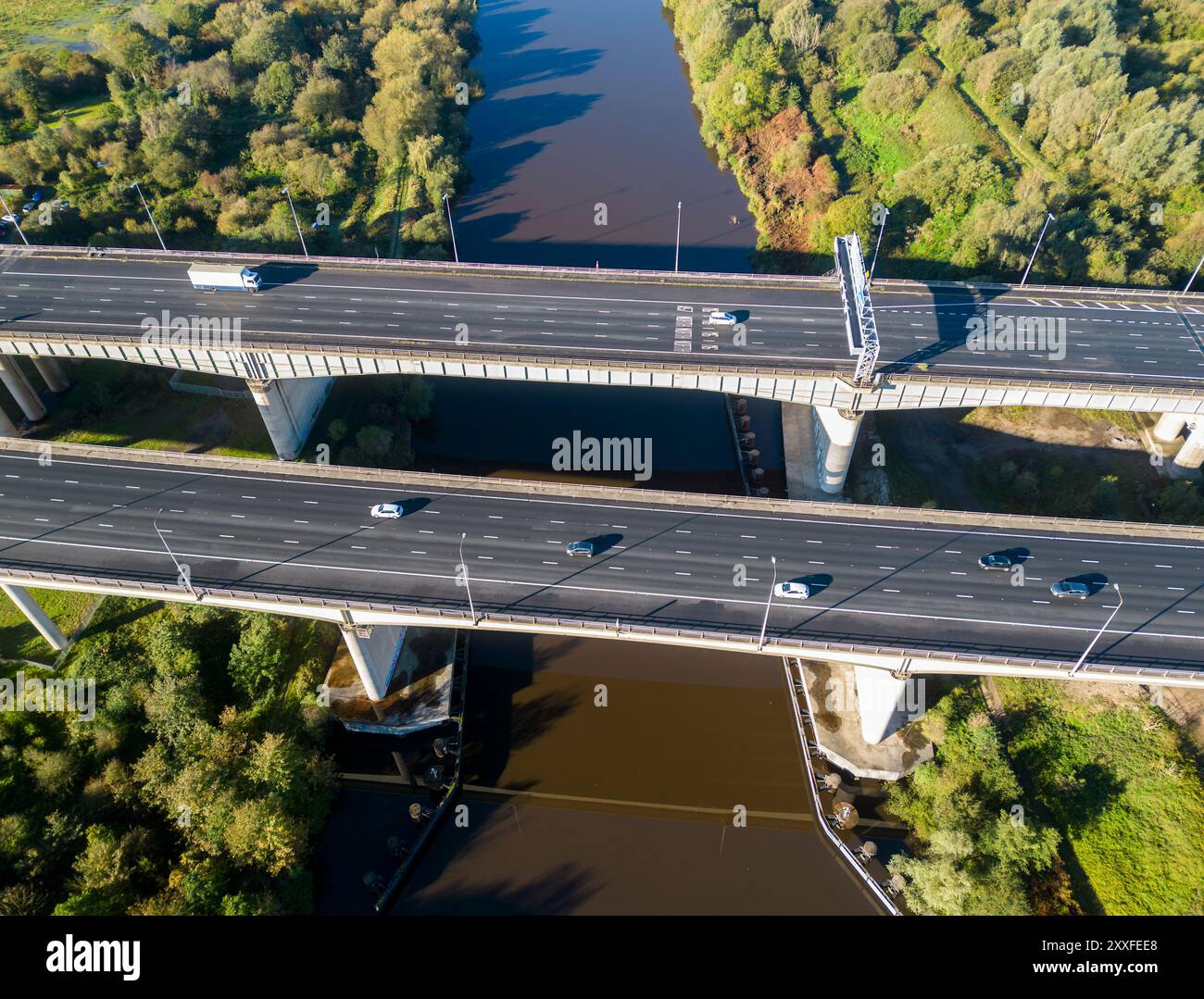 Thelwall Viaduct, Manchester Ship Canal, M6 motorway at Lymm ...