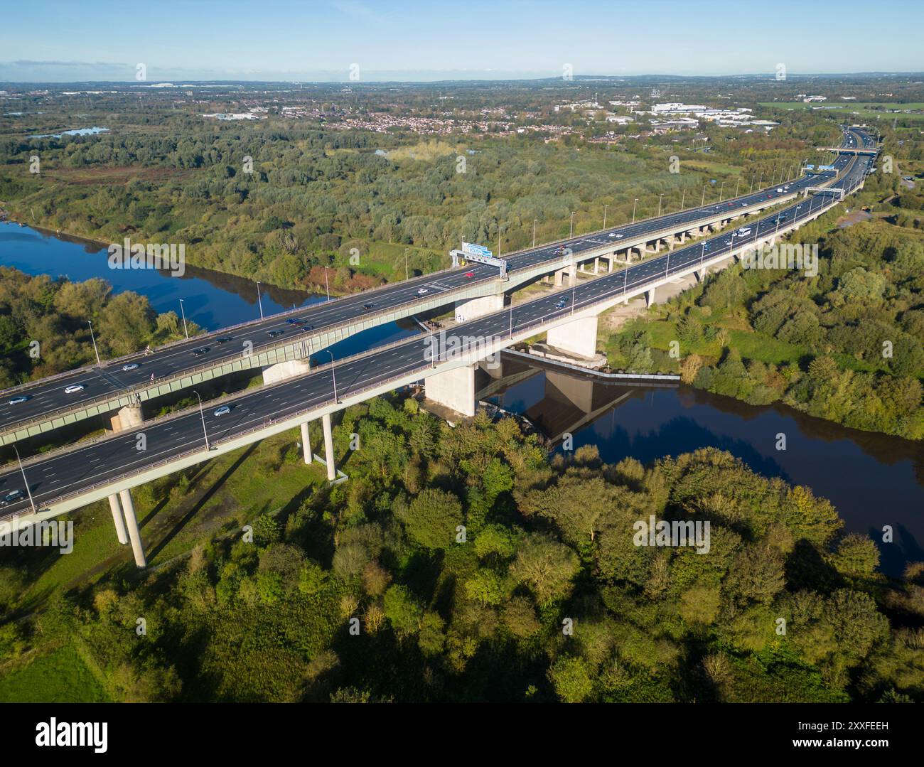 Thelwall Viaduct, M6 motorway at Lymm, Warrington, Cheshire, England ...
