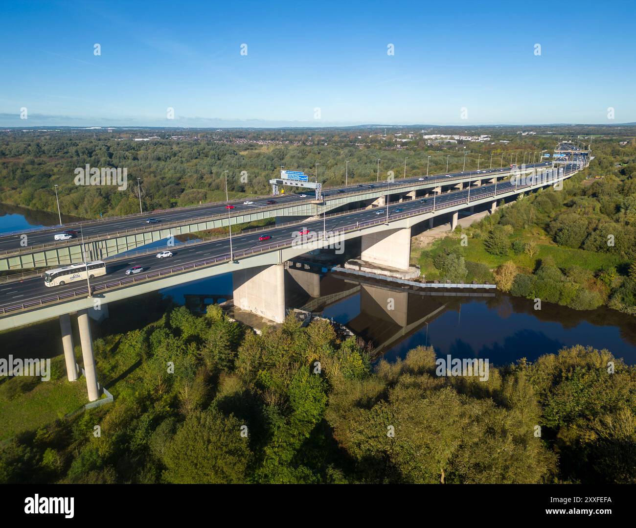 Thelwall Viaduct crosses Manchester Ship Canal, M6 motorway at Lymm ...