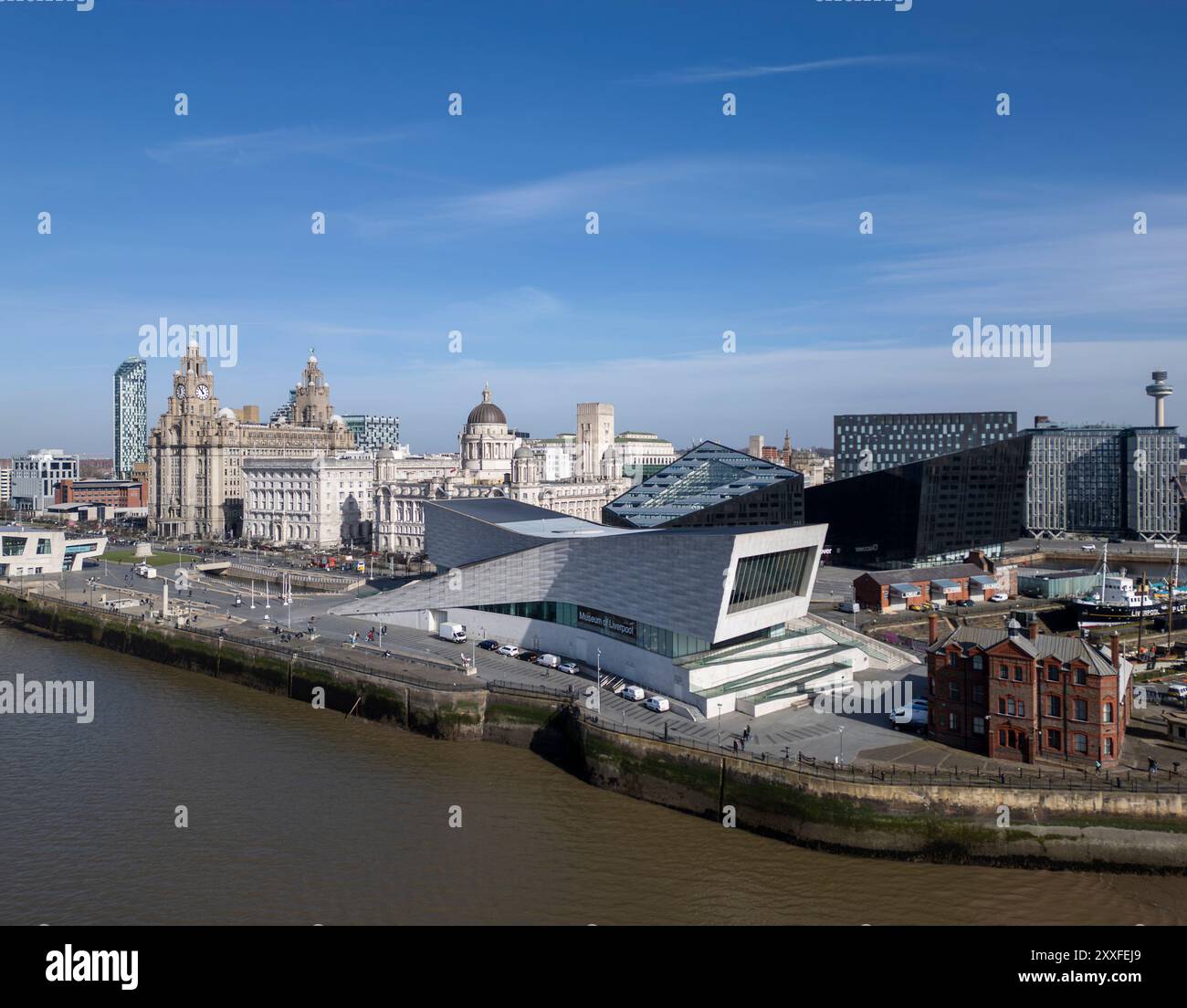 Museum liverpool pier head aerial hi-res stock photography and images ...