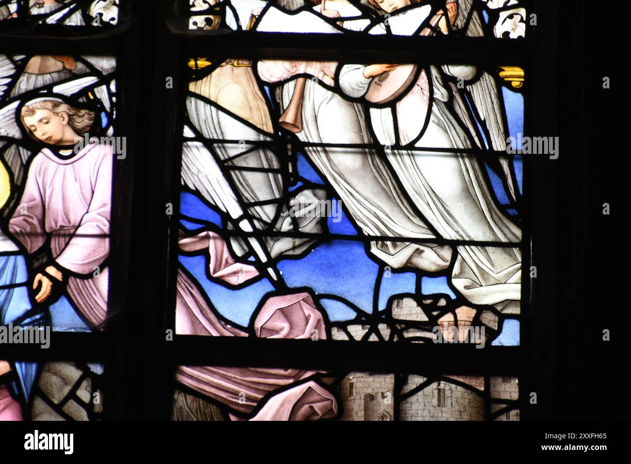 La collégiale Sainte-Waudru de Mons est un édifice religieux catholique ...